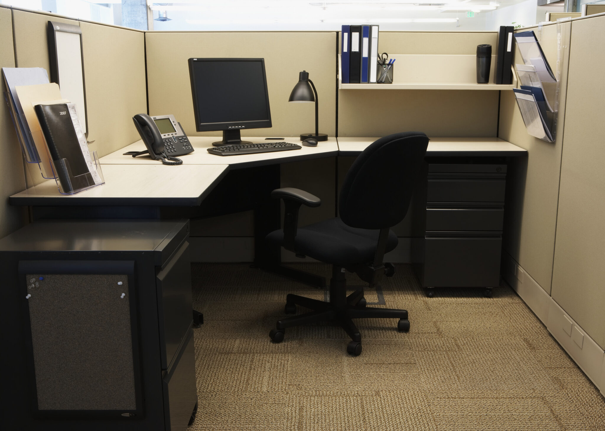 How to make friends at work: Employees guide - VirtualOffice.com